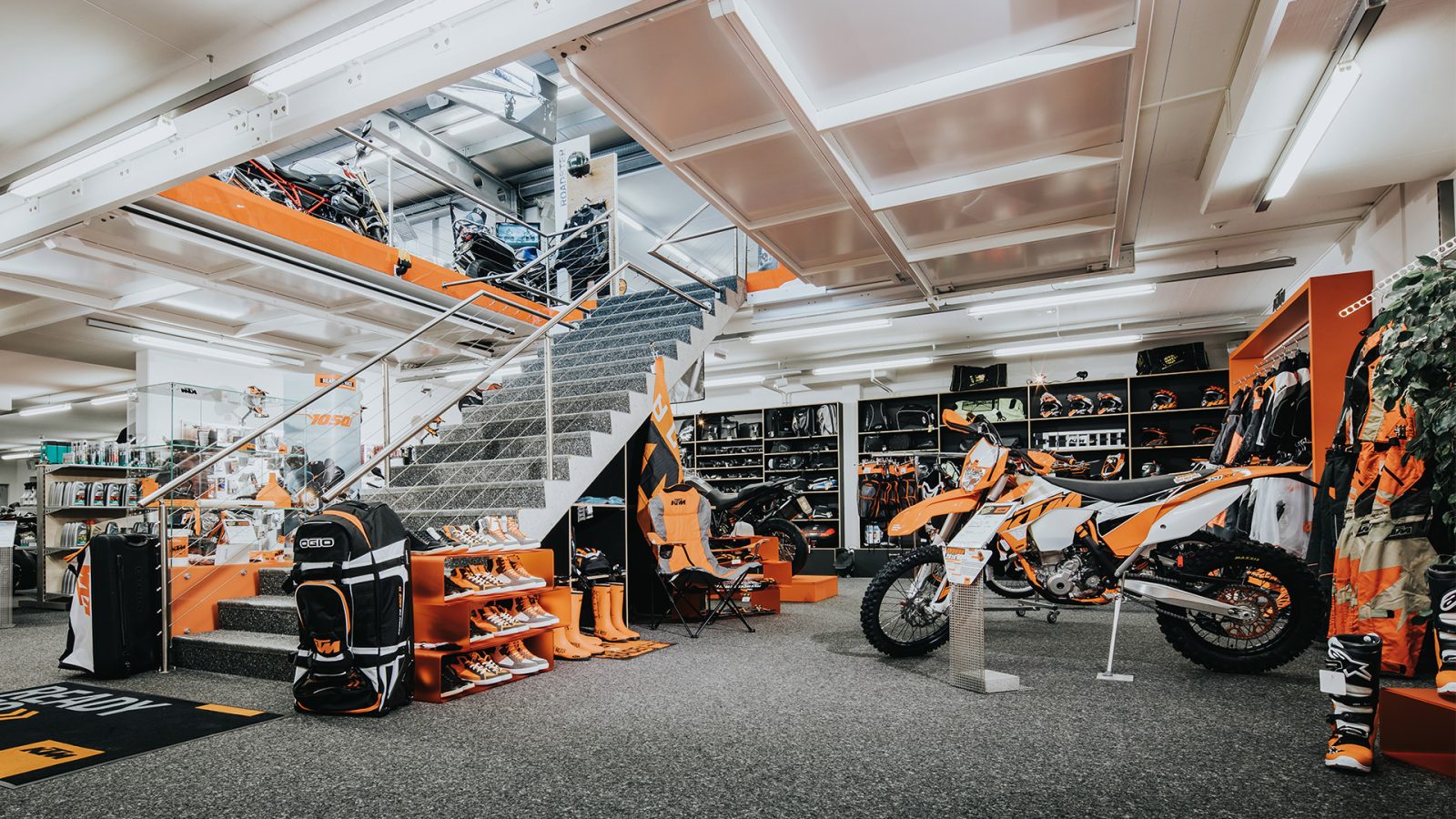 Dein BMW & KTM Partner im Berner Oberland